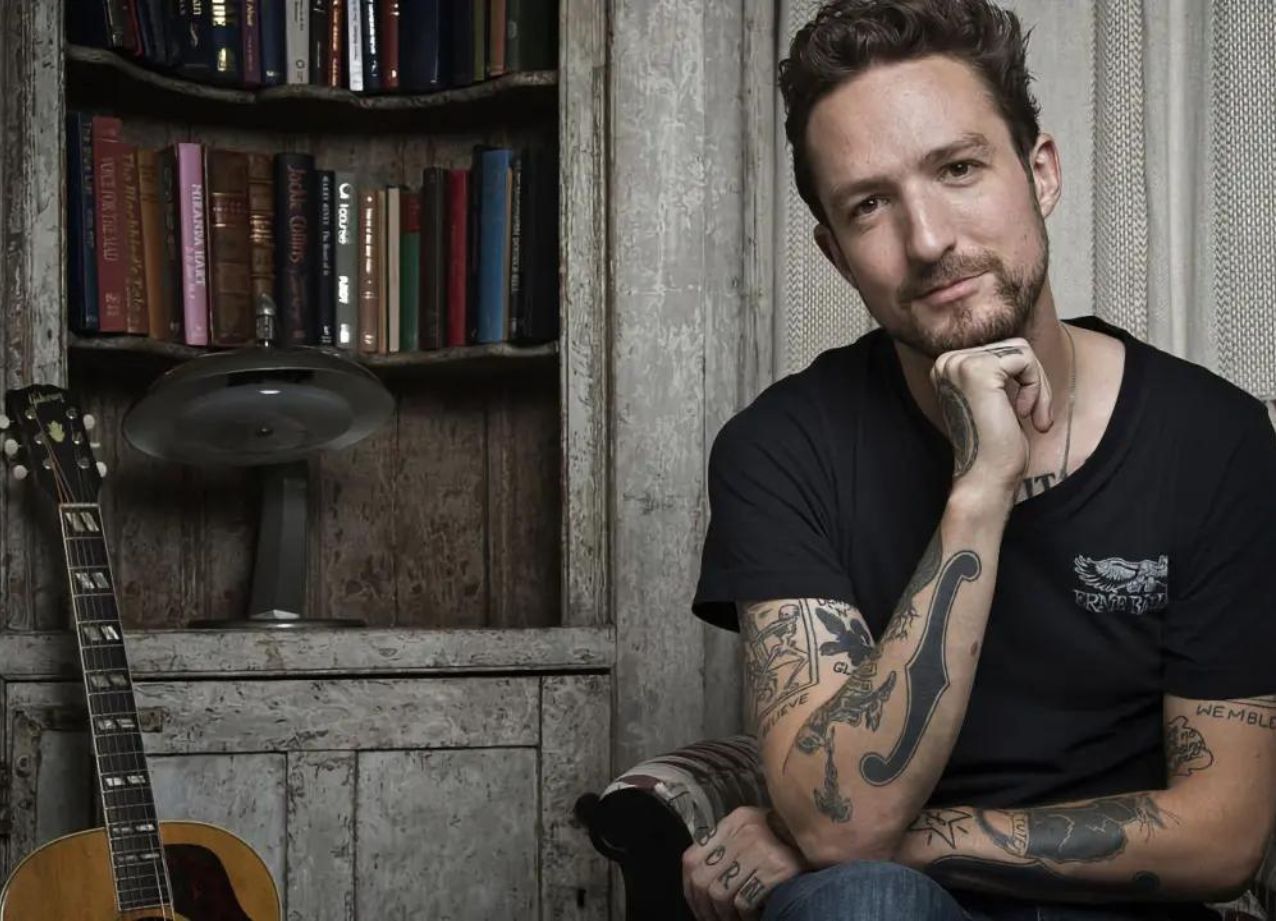 Frank Turner se la joue rock & folk au Rex - OPUS Musiques